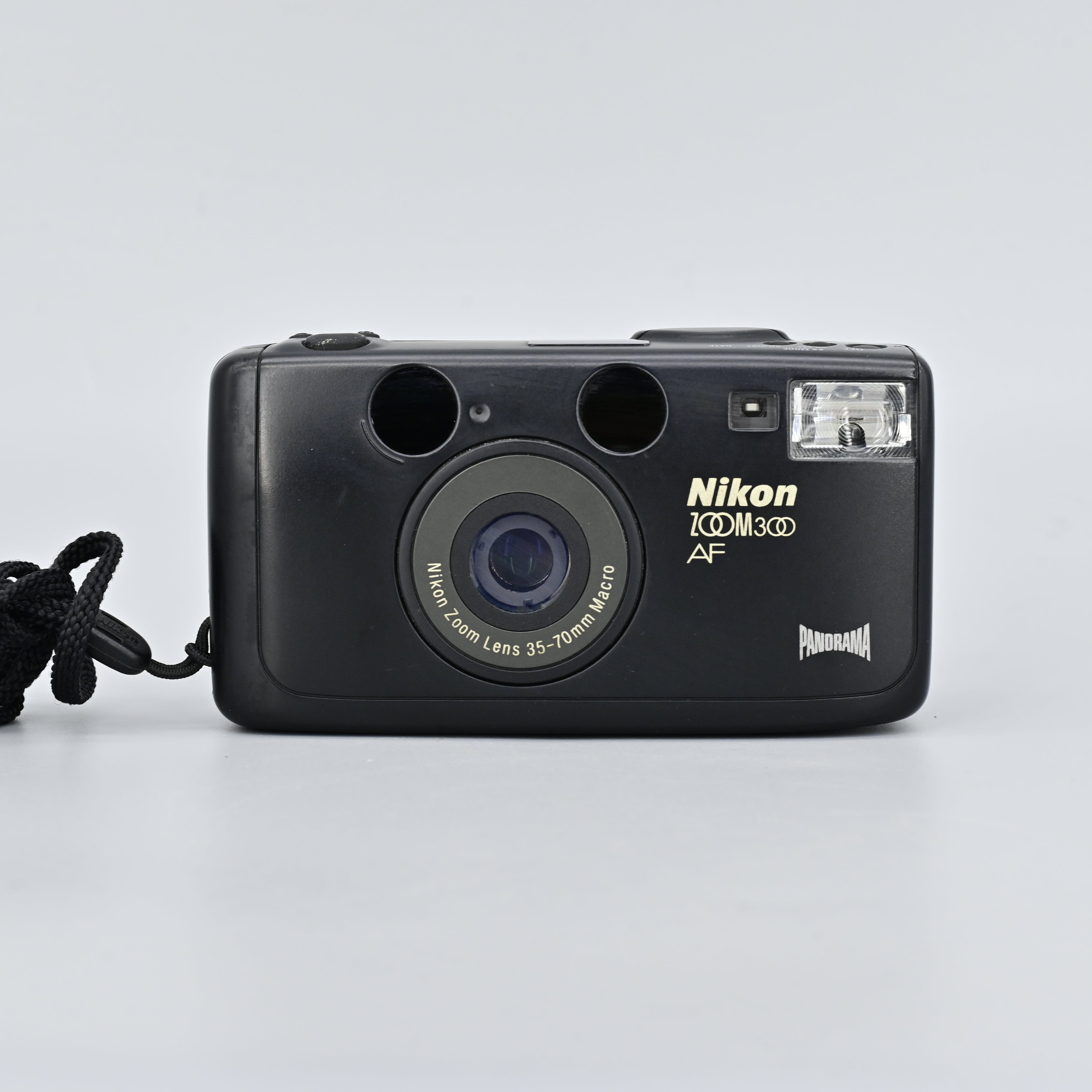 Nikon Zoom 300 AF – SHOWA